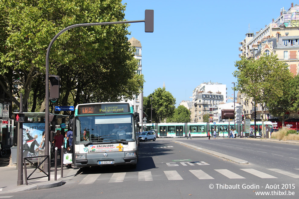 Bus 2848 (CG-030-PF) sur la ligne 194 (RATP) à Porte d’Orléans (Paris ...