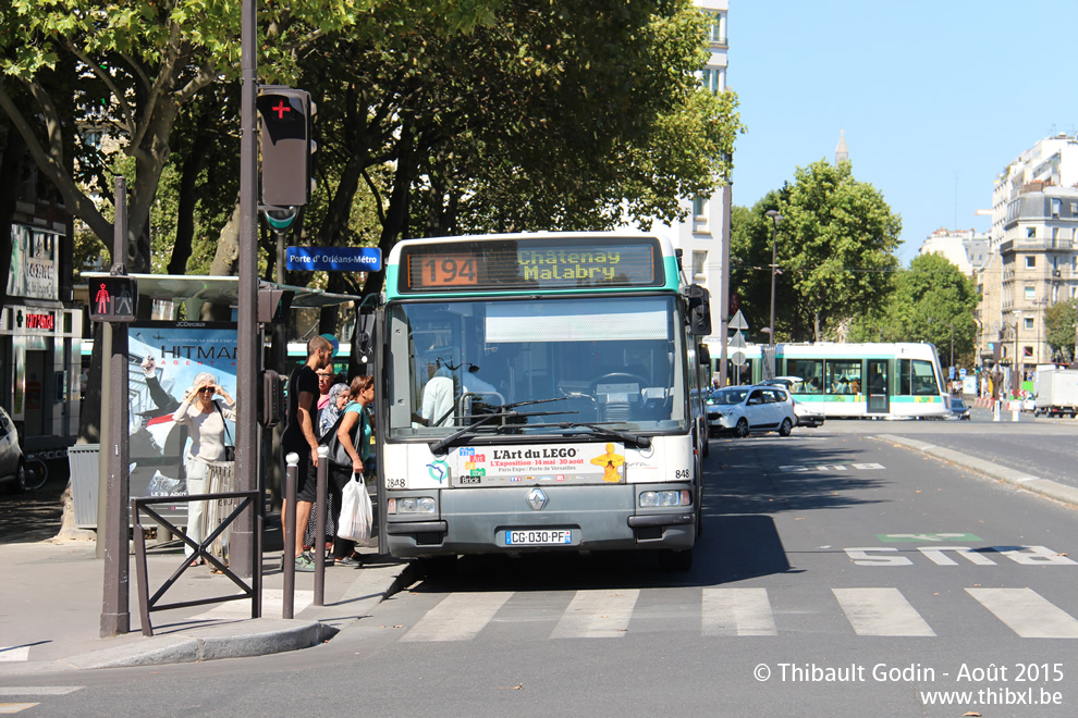 Bus 2848 (CG-030-PF) sur la ligne 194 (RATP) à Porte d’Orléans (Paris ...