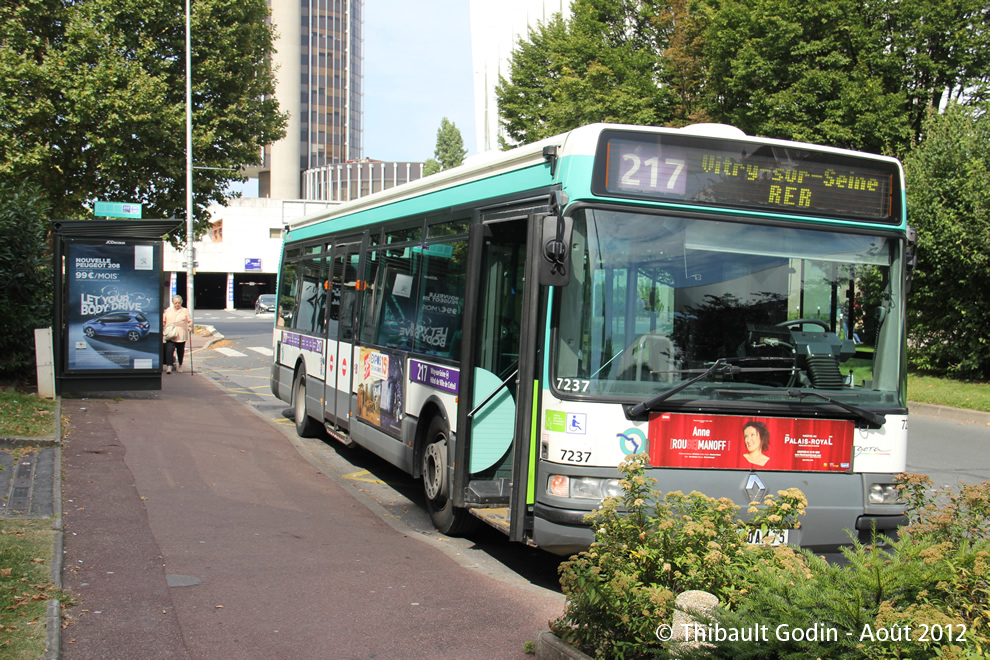 Bus 7237 (770 QAM 75) sur la ligne 217 (RATP) à Créteil – Photos de ...