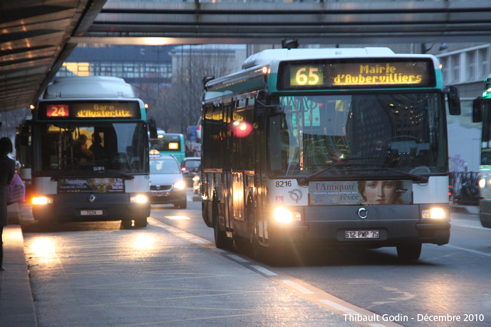 Bus 8216 (612 PWP 75) sur la ligne 65 (RATP) à Gare de Lyon (Paris ...