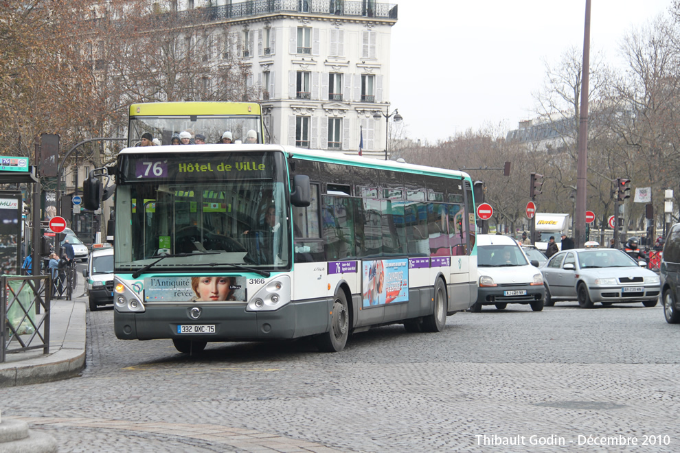 Bus 3166 (332 QXC 75) sur la ligne 76 (RATP) à Bastille (Paris ...