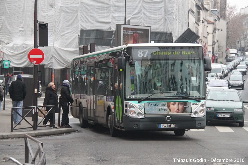 Bus 3102 (154 QWF 75) sur la ligne 87 (RATP) à Dugommier (Paris ...