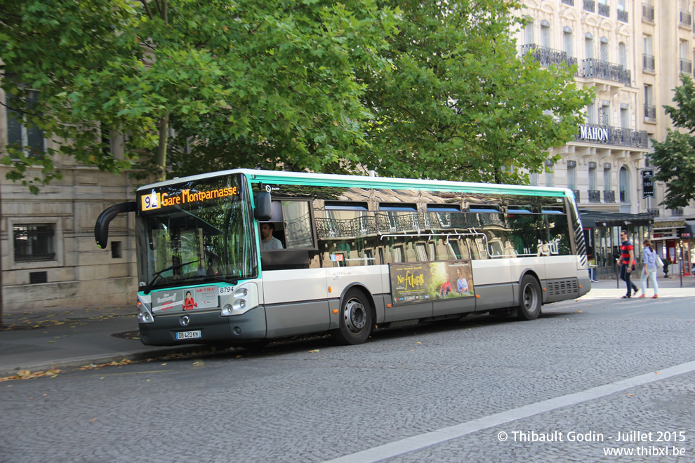 Bus 8794 DB 420 KH Sur La Ligne 92 RATP Charles De Gaulle
