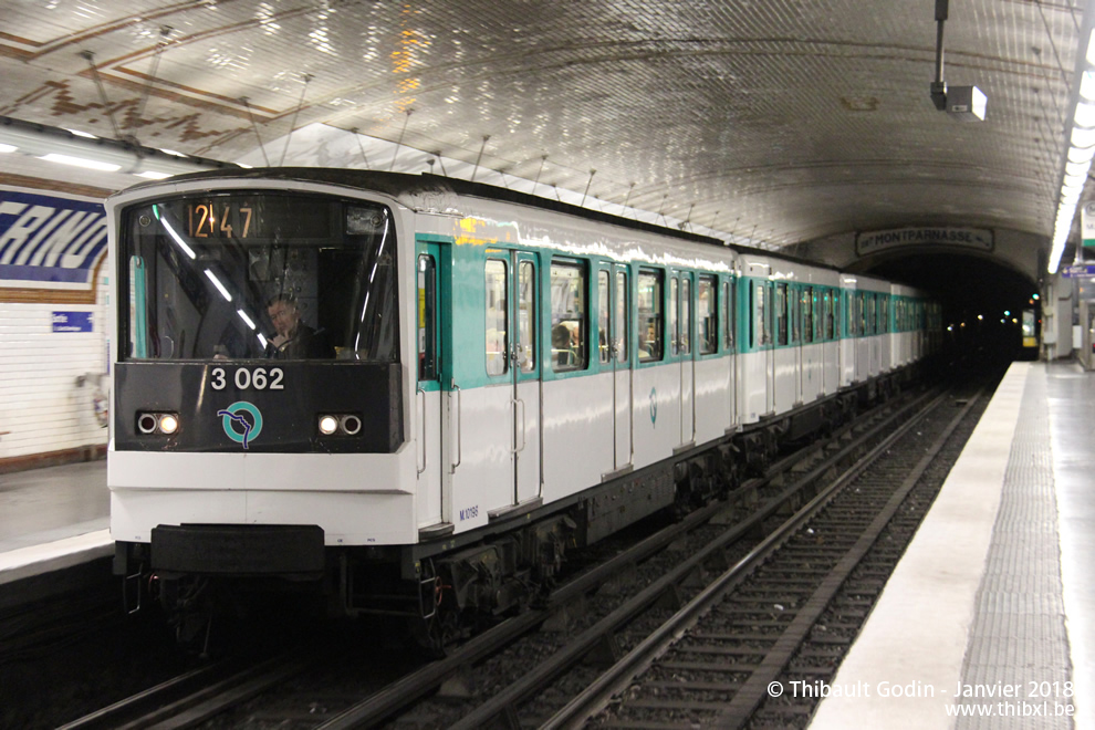 Solférino (Paris) – Photos de trams et autres transports urbains