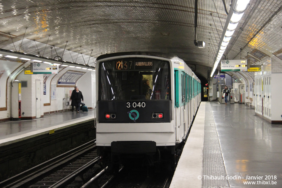Solférino (Paris) – Photos de trams et autres transports urbains
