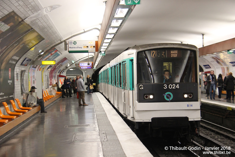 Ligne 12 – Photos de trams et autres transports urbains