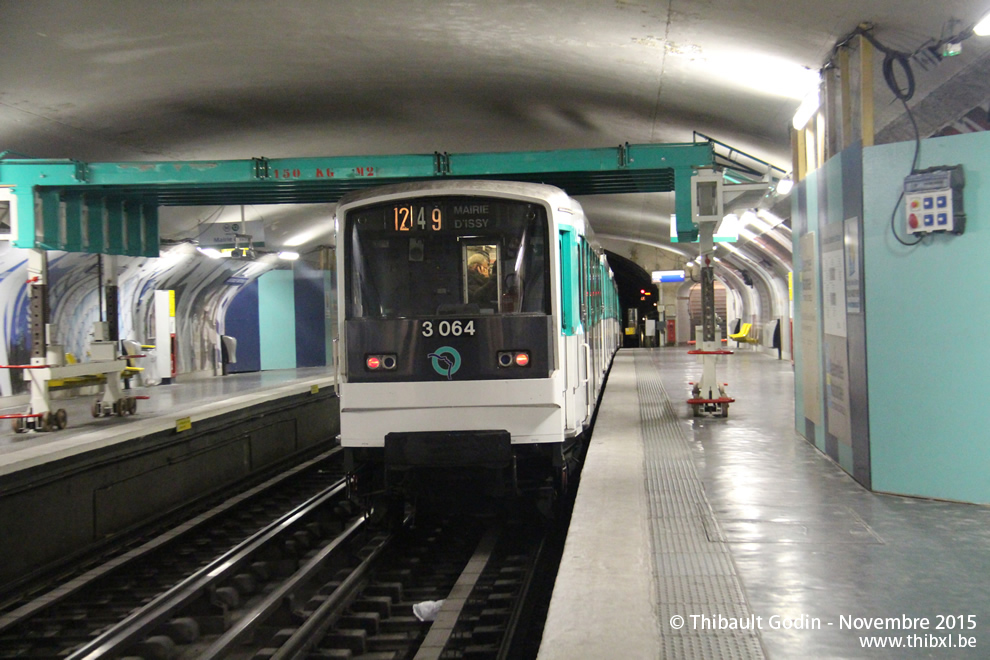Ligne 12 – Photos de trams et autres transports urbains
