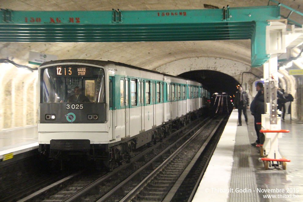 Ligne 12 – Photos de trams et autres transports urbains