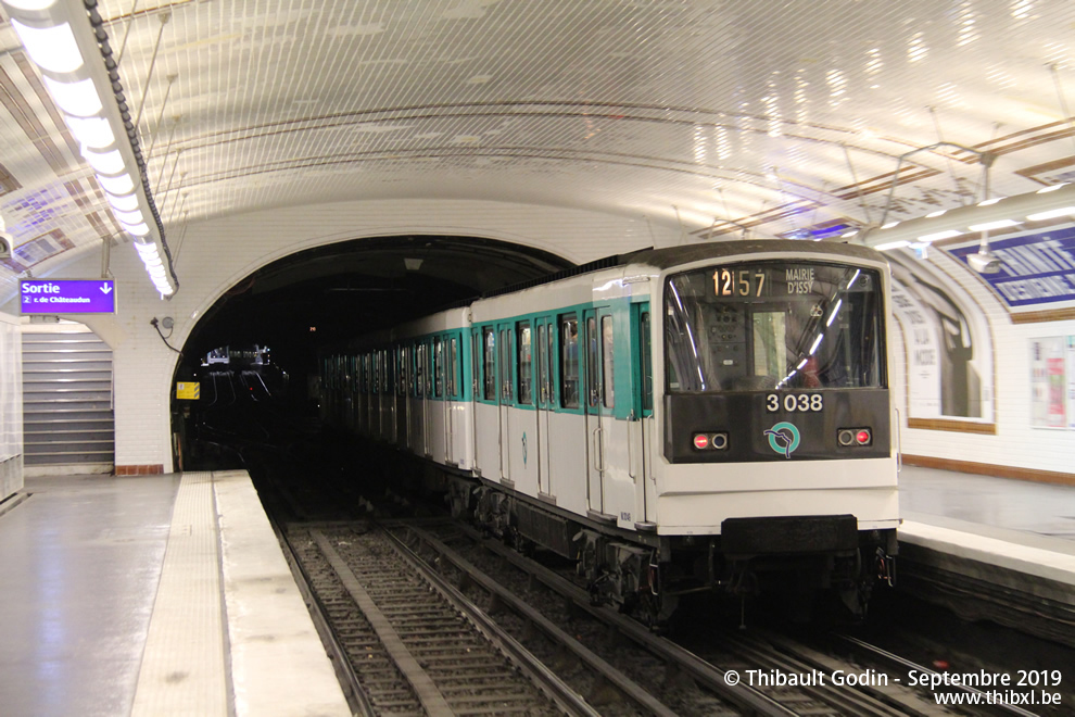 Ligne 12 – Photos de trams et autres transports urbains