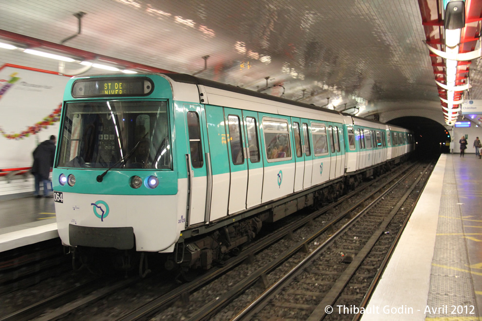 Saint-Ouen – Photos de trams et autres transports urbains