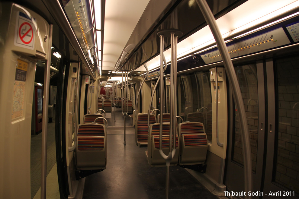 Ligne 2 – Photos de trams et autres transports urbains