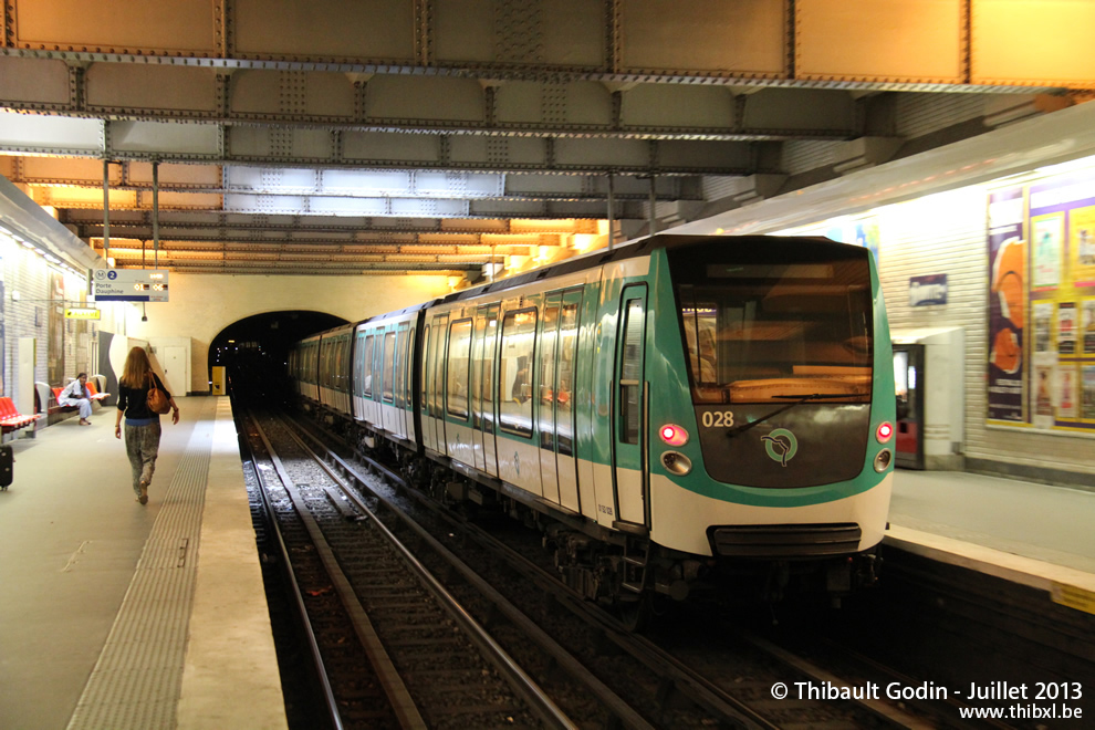 Ligne 2 – Photos de trams et autres transports urbains