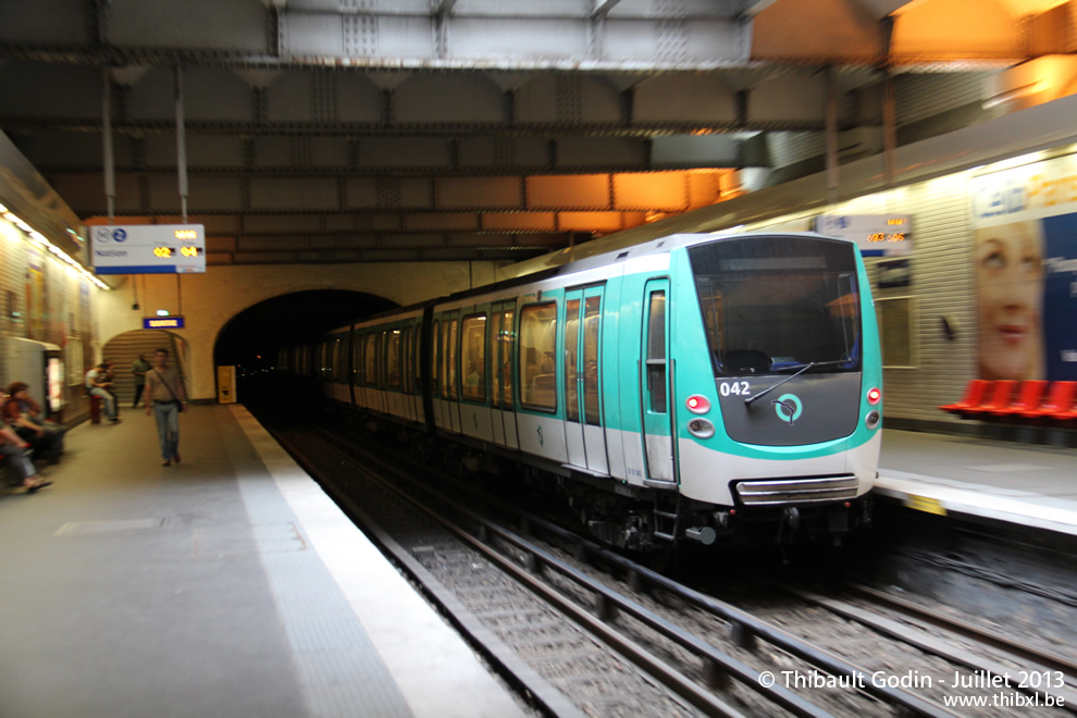 Ligne 2 – Photos de trams et autres transports urbains