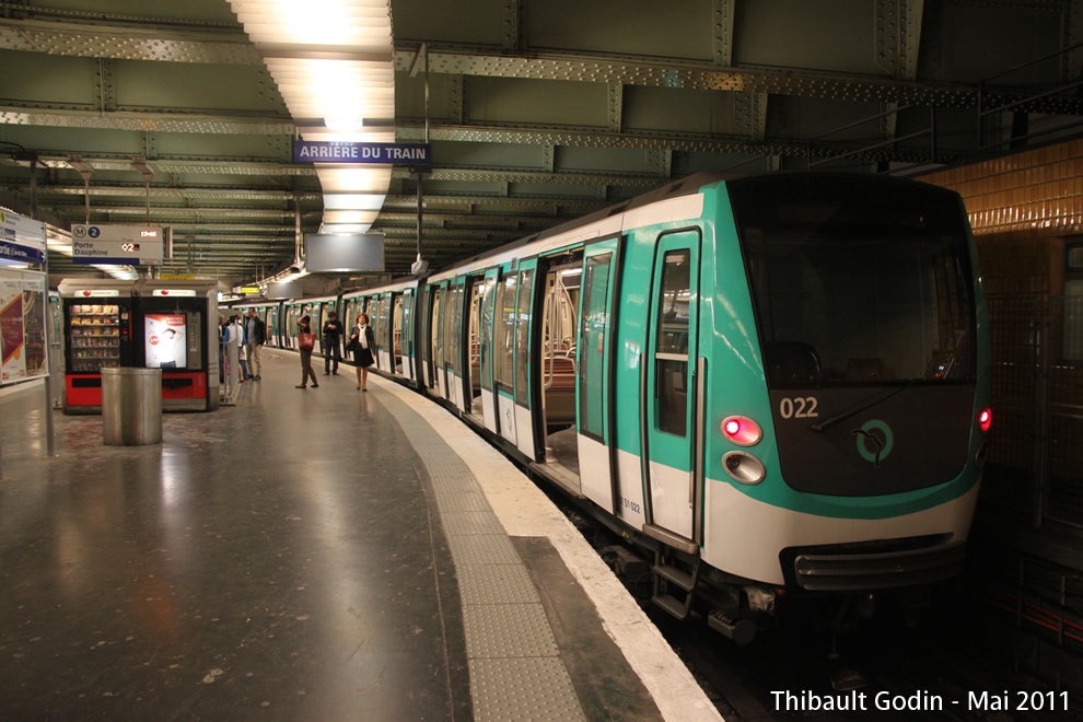 Ligne 2 – Photos de trams et autres transports urbains