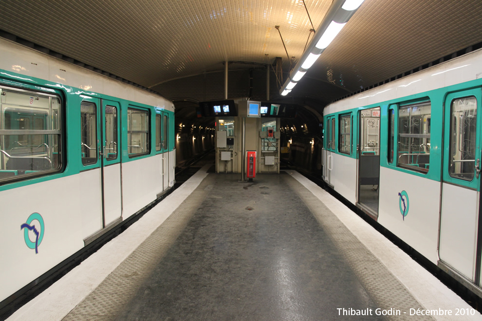 Ligne 3 bis – Photos de trams et autres transports urbains