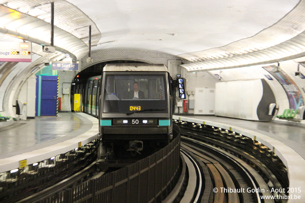 Vavin (Paris) – Photos de trams et autres transports urbains