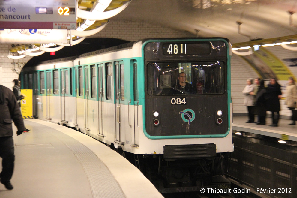 Barbès – Rochechouart (Paris) – Photos de trams et autres transports ...