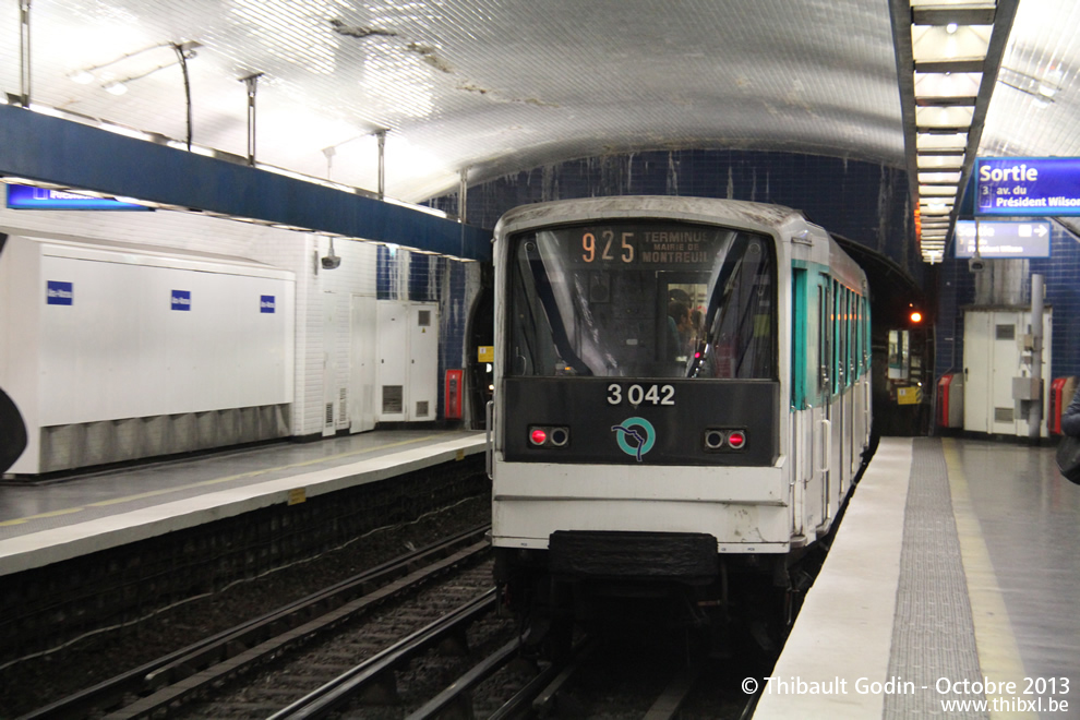 Ligne 9 – Photos de trams et autres transports urbains